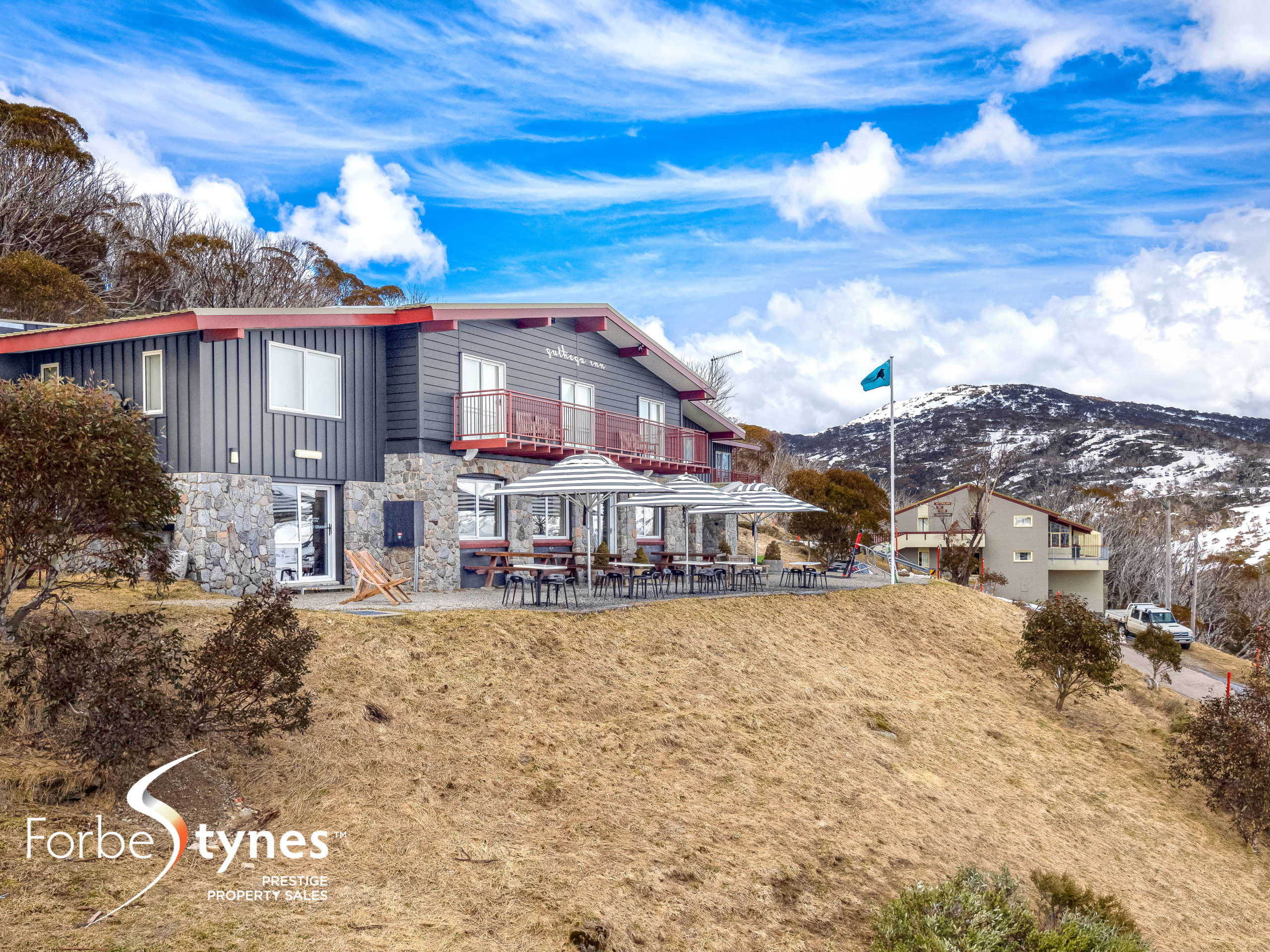 Picturesque Guthega Inn - Guthega Inn, Guthega Road, Kosciuszko ...