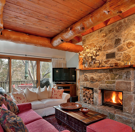 Four Bedroom Home in Woodridge - Forbes Stynes Real Estate