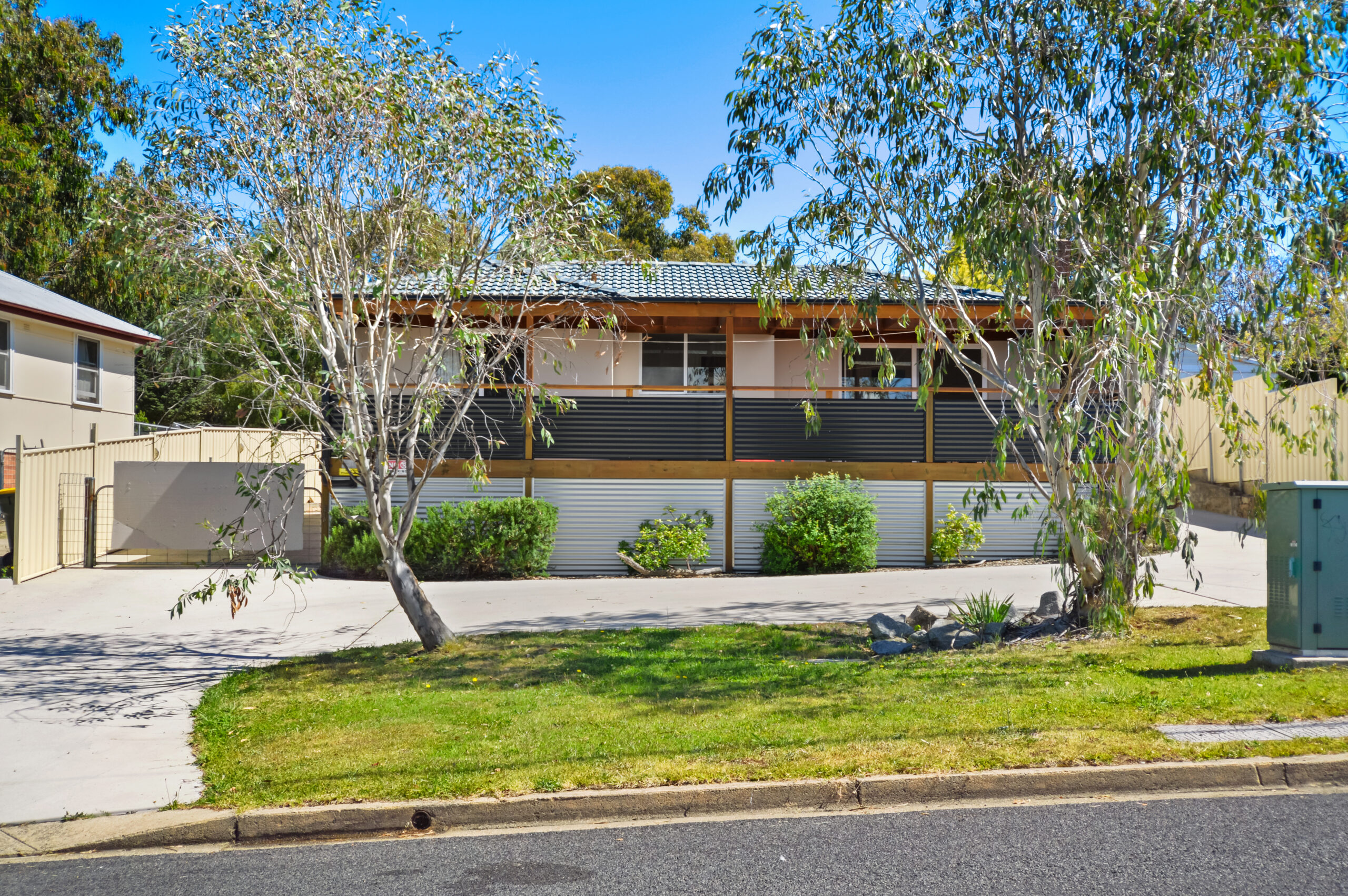 Three bedroom plus study home with single garage - Forbes Stynes Real ...