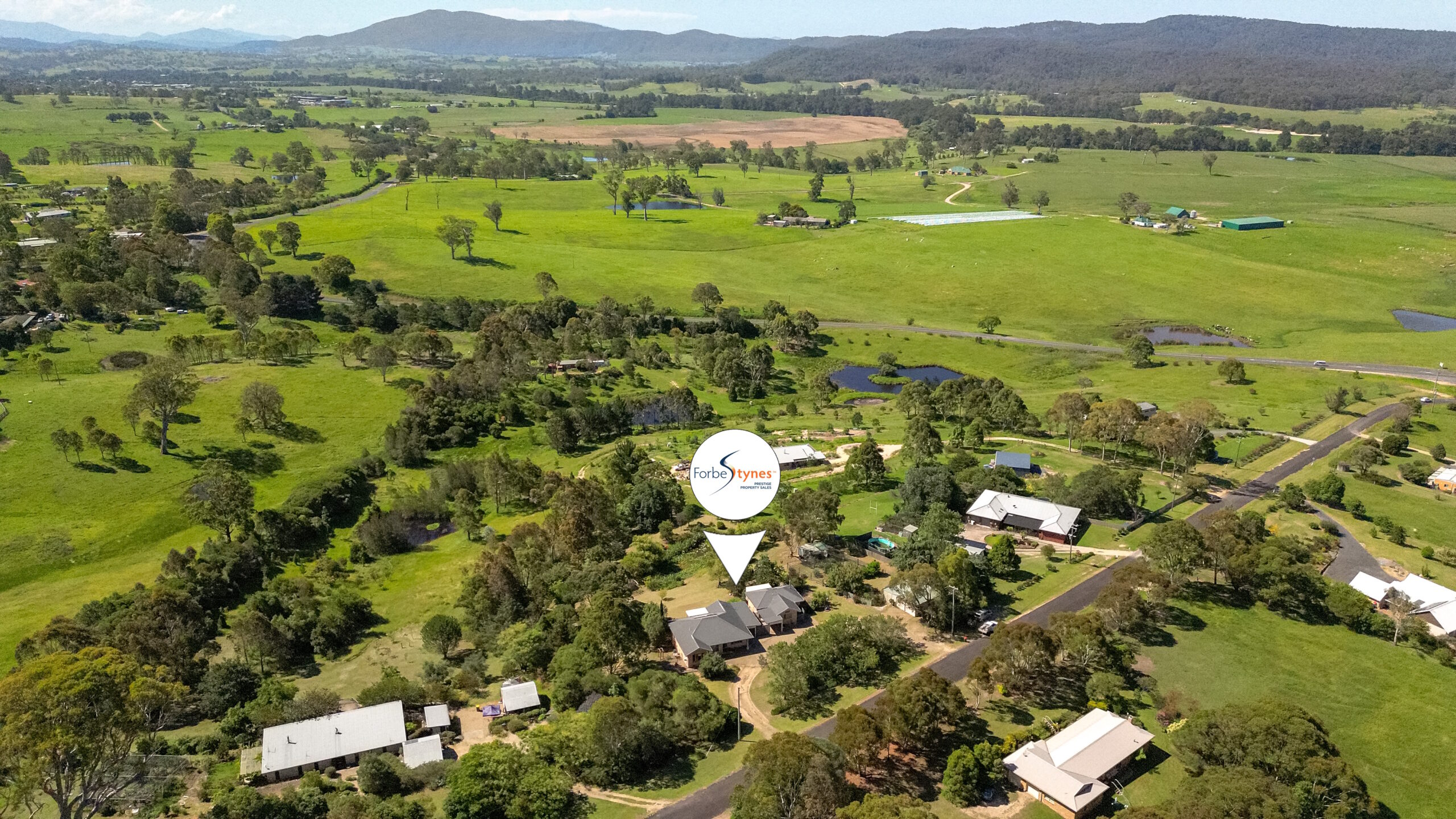 Motivated Vendors – Spacious master built one owner residence - 38 ...