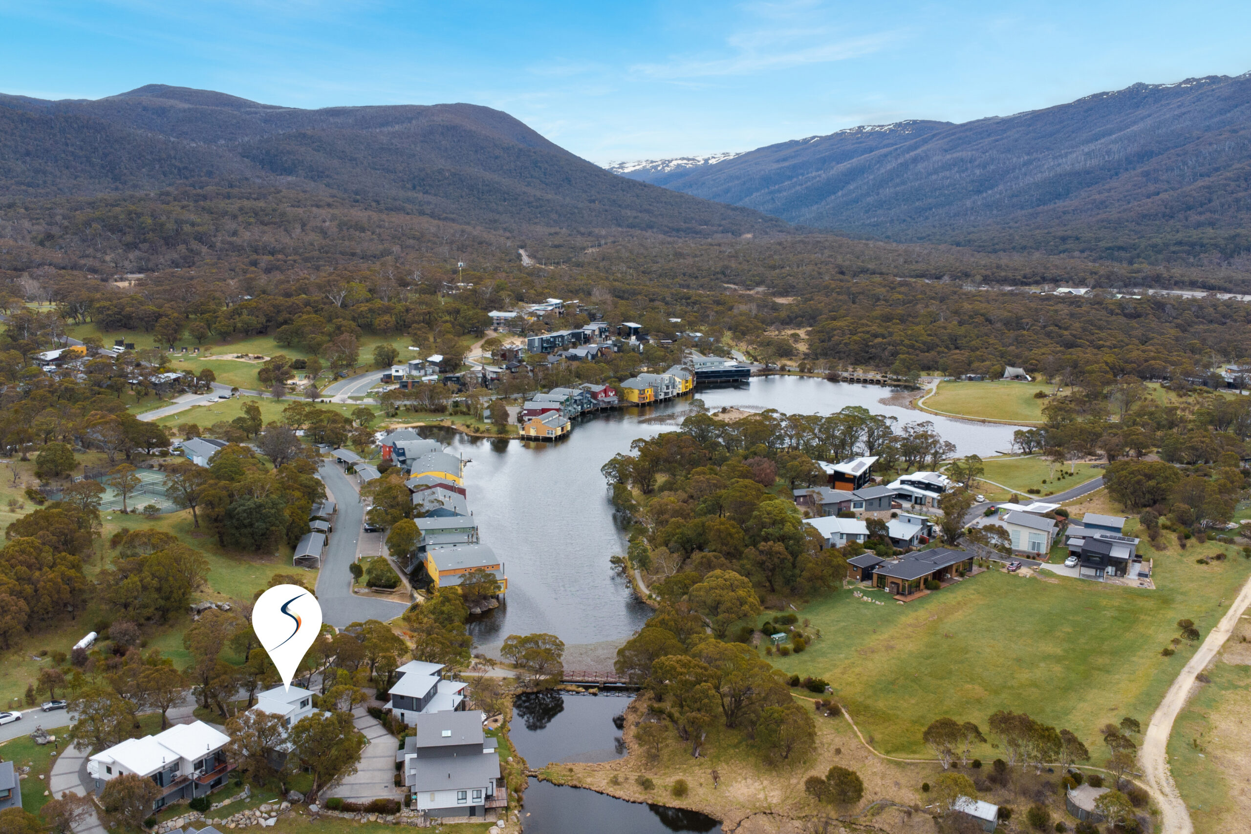 Lake Crackenback Resort duplex: 51A Roses Creek Rd - 51a Roses Creek ...